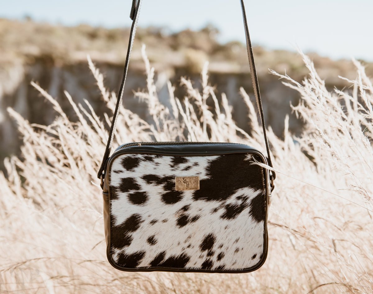 CROSSBODY RECTANGULAR COW – Nallely Patiño Jimenez